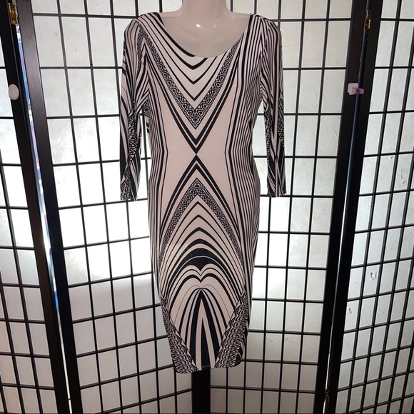 A3 Design | Dresses | A3 Design Ladies Dress Size Large | Poshmark